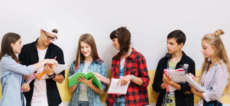ENGLISH FOR TEENAGERS - Lexicon Language Institute